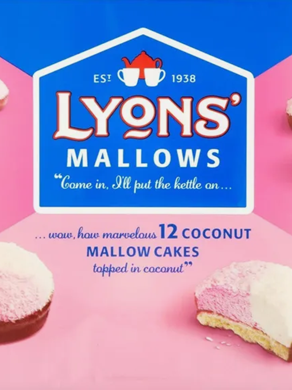 Lyons Coconut Mallows 125g